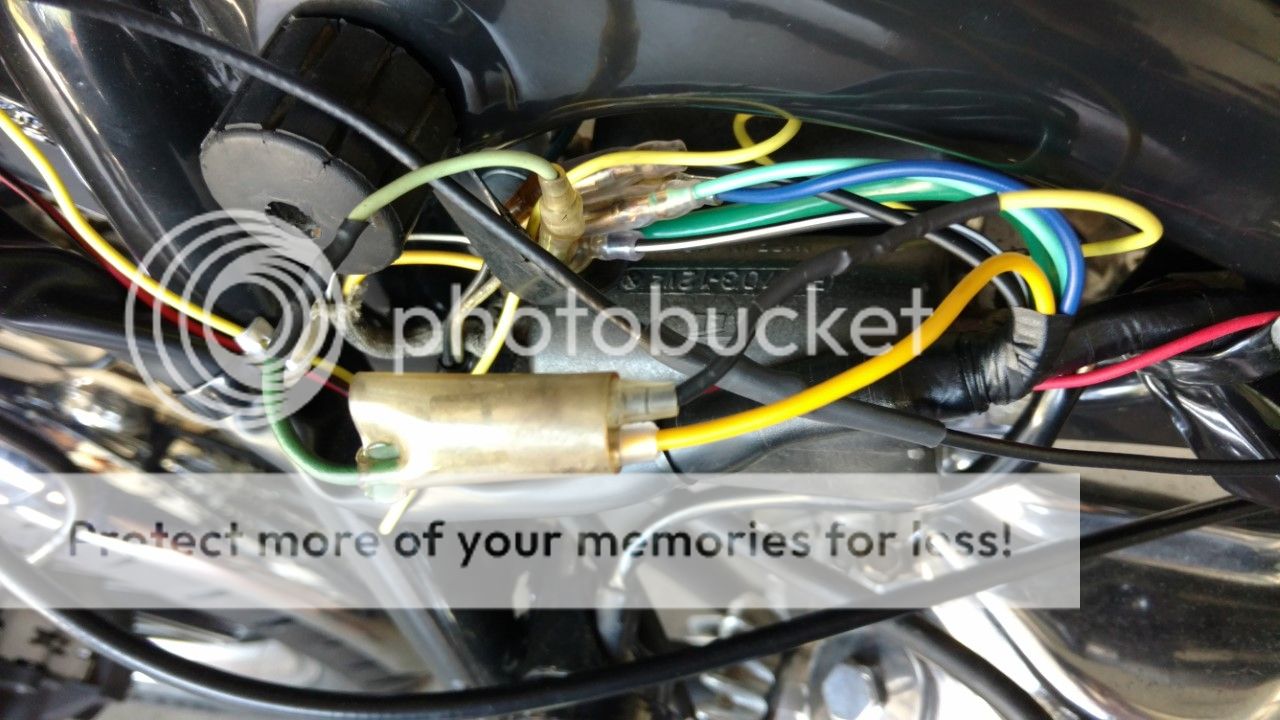 Speedhut gauge tach signal